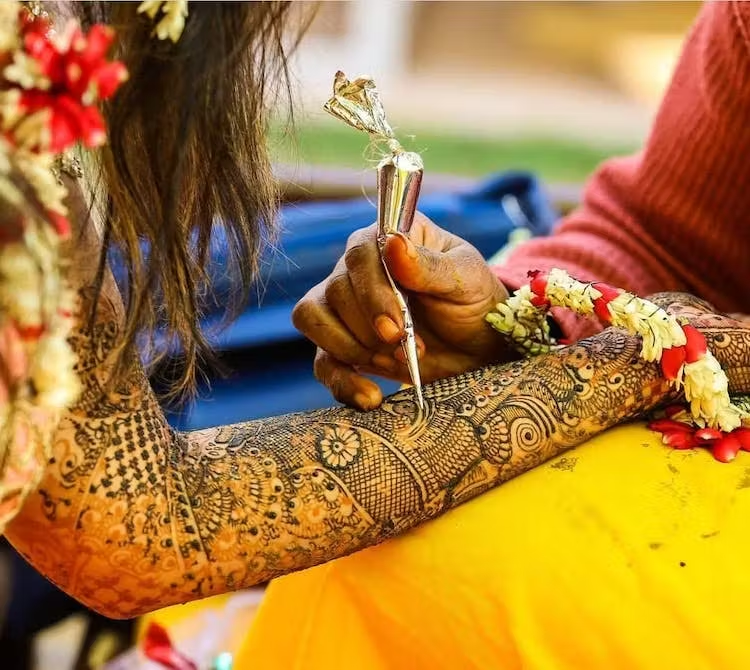 Mehendi Ceremony : The Cultural Significance of Indian Wedding